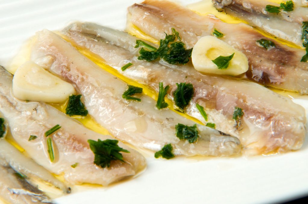 Alici marinate alla pugliese: gustoso antipasto di mare - Puglia.com