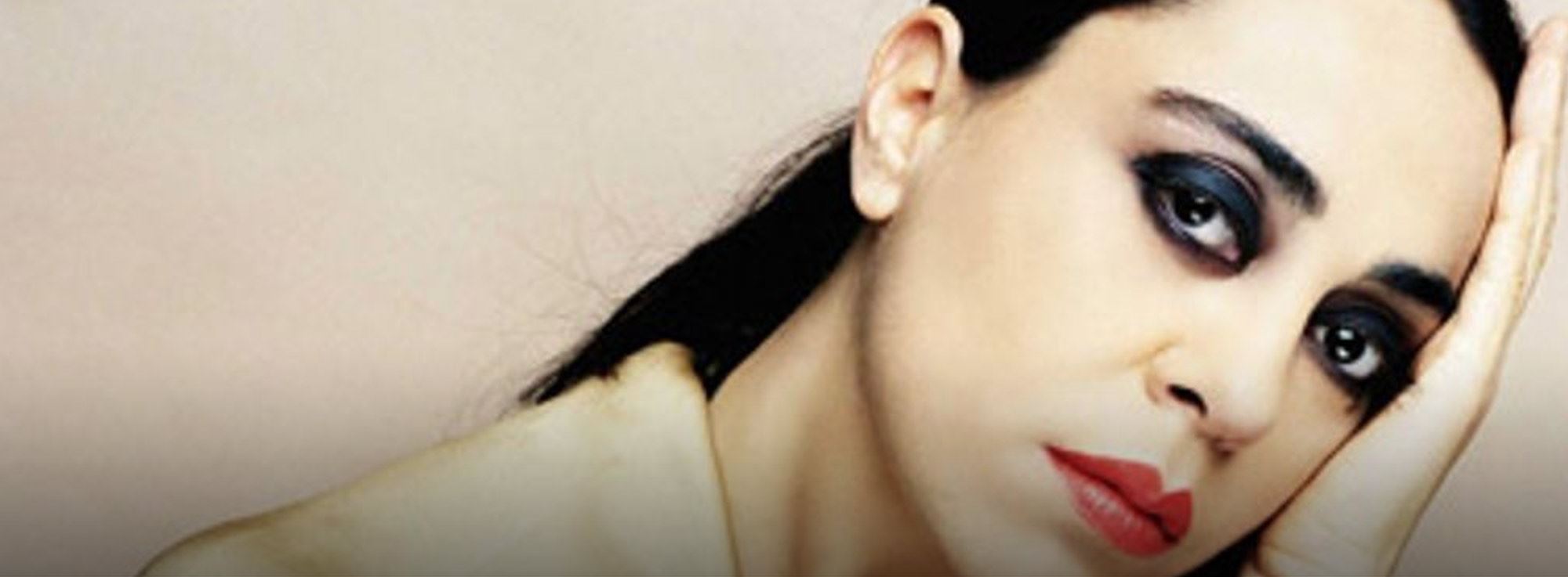 Al Teatro Roma di Ostuni l'incantevole voce di Amalia Grè