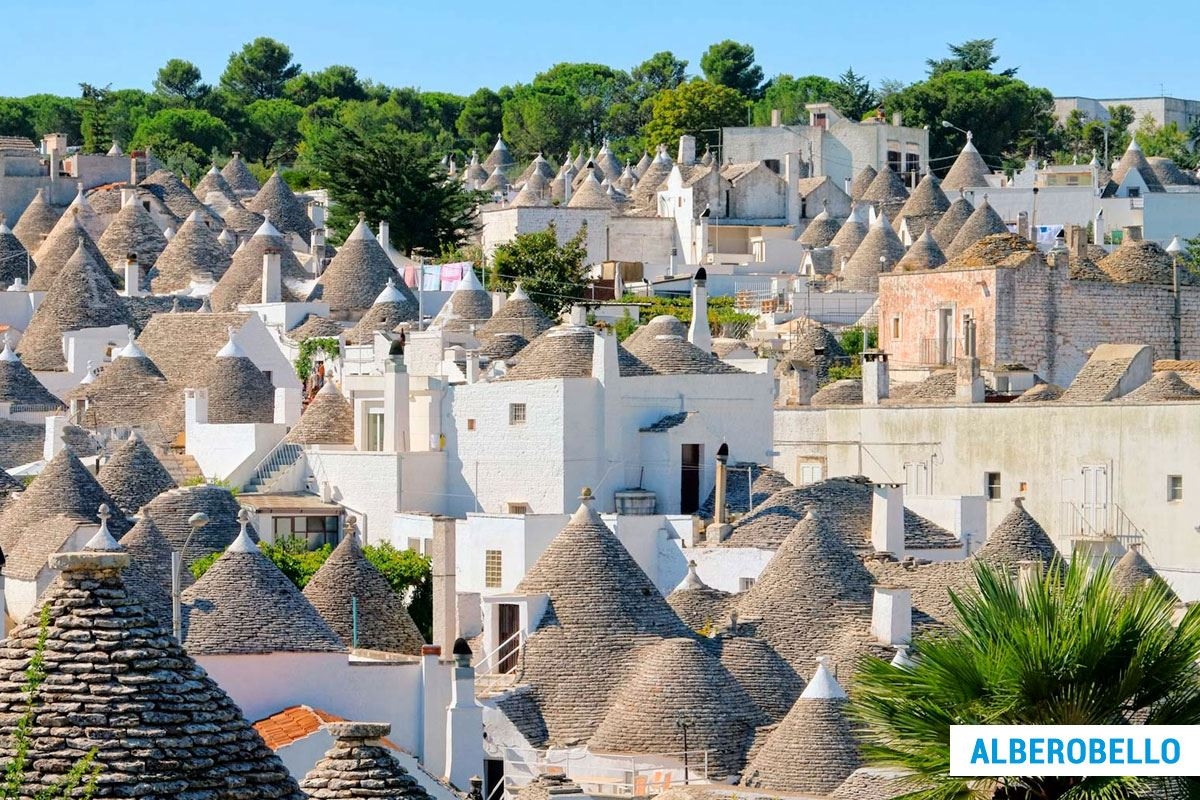 Locorotondo e i 10 borghi più belli di Puglia: un viaggio incantato