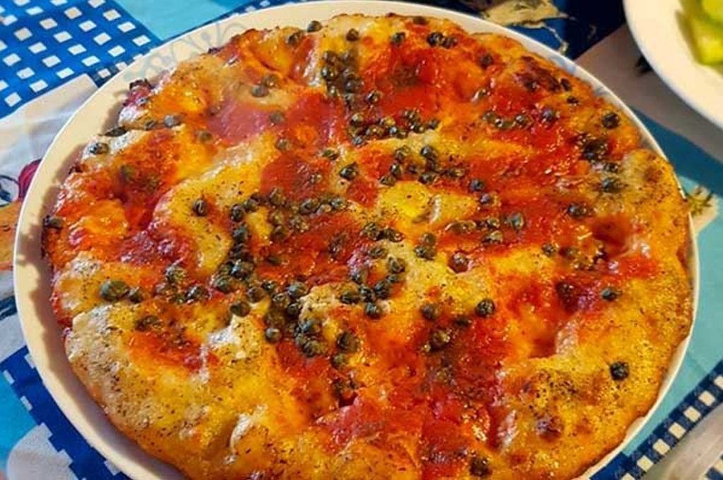 Calzone di Cipolla alla Barese (Ingredienti e Ricetta originale Pugliese)