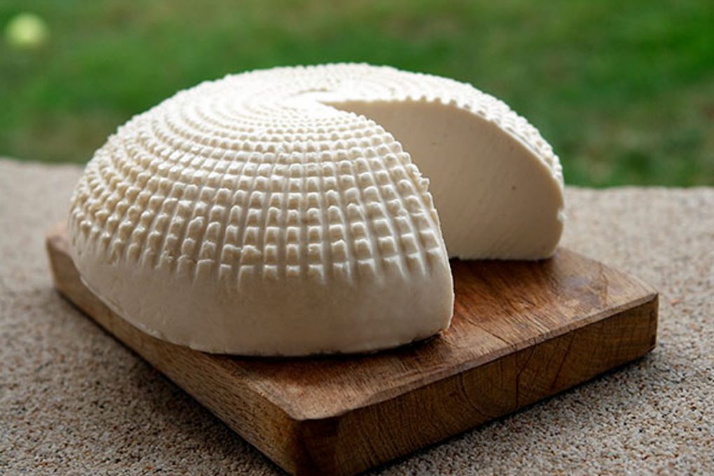 Primo sale, gustoso formaggio artigianale tipico del meridione