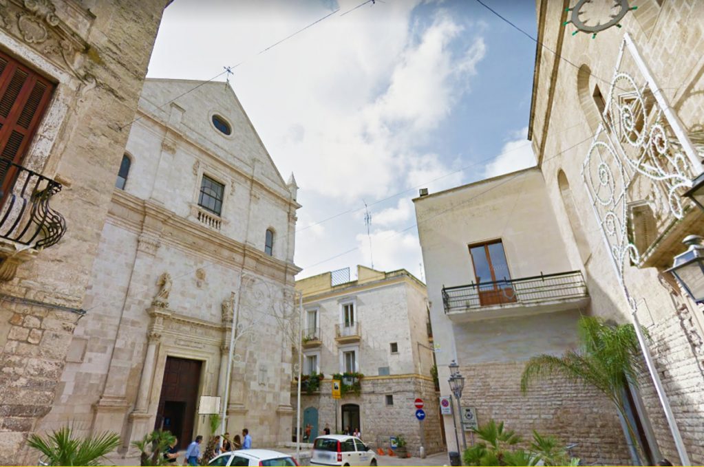 Ruvo di Puglia, la Cattedrale e le ceramiche apule