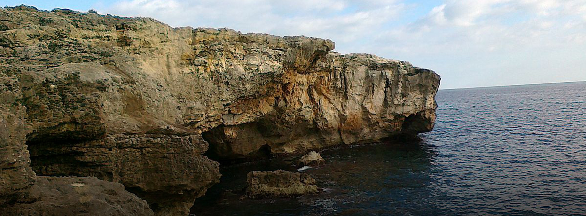 Grotta Verde, un tuffo nelle acque cristalline del Salento - Puglia.com