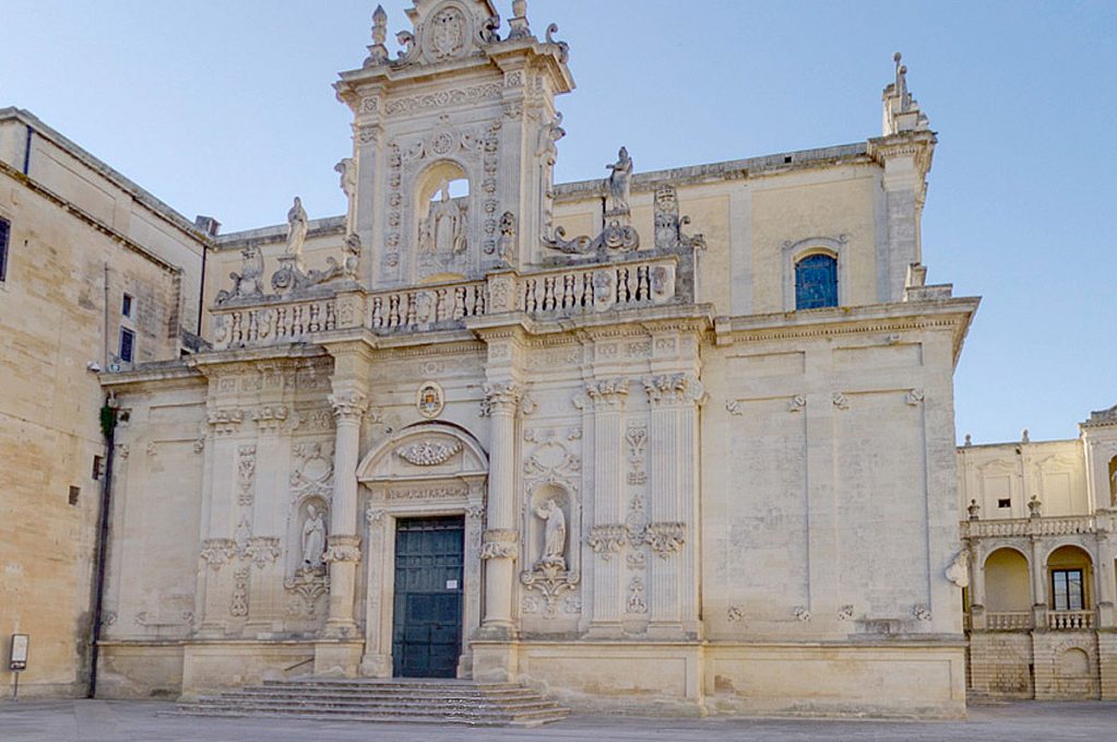 Cattedrale di Lecce, meraviglia barocca in piazza del Duomo - Puglia.com
